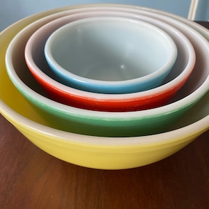 Vintage Pyrex Primary Colors Mixing Bowl Set of Four, Pyrex Nesting ...