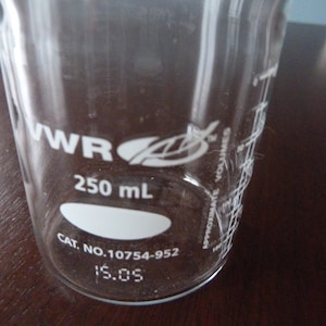 VWR 250 Ml Glass Beaker With Graduated Measurements, 250ML VWR Low Form ...