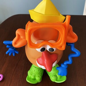 Mr. Potato Head, Mrs. Potato Head With 21 Pieces 7782 - Etsy