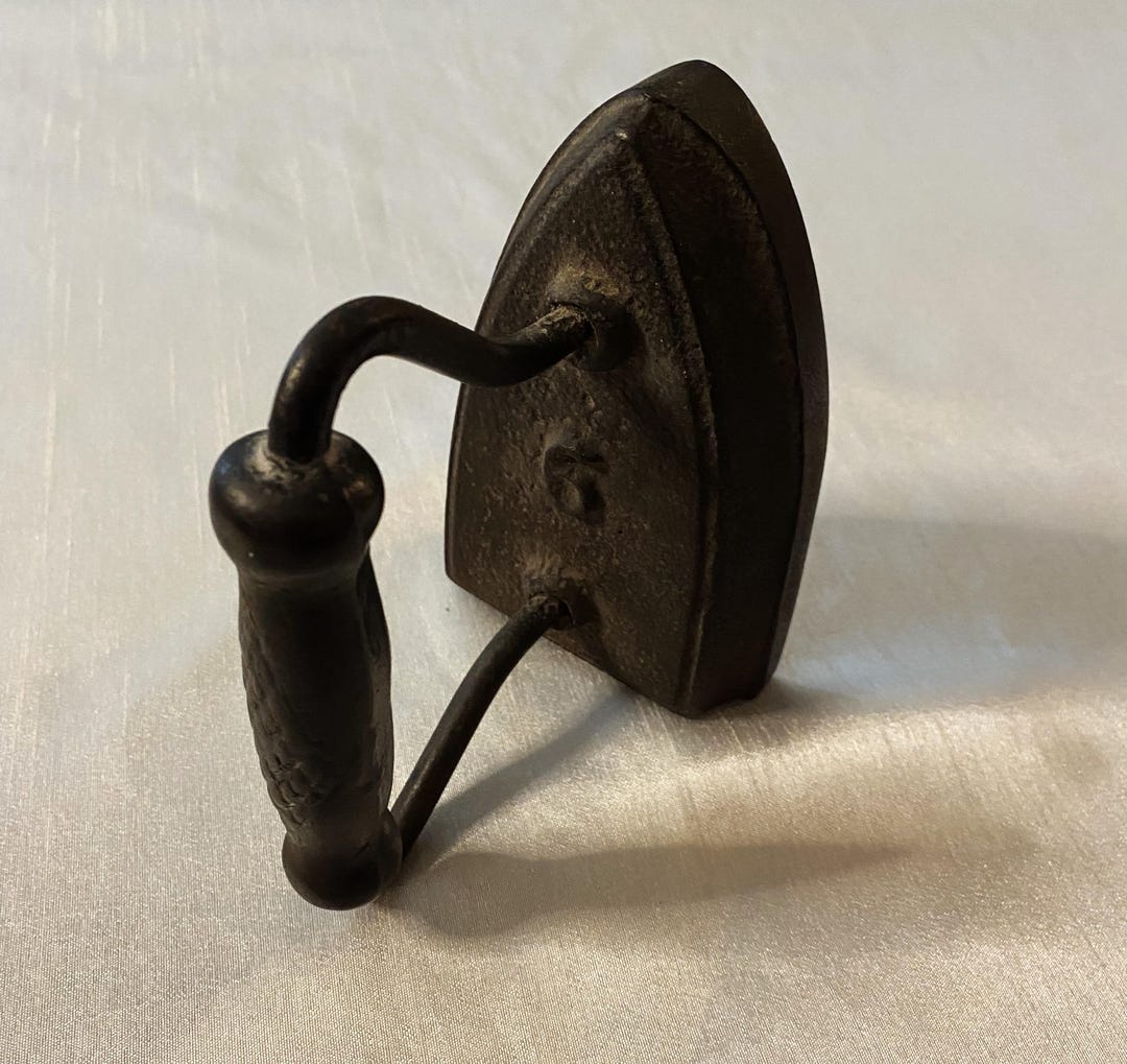 Vintage Sad Iron, Sad Iron 6, Cast Iron Antique Iron #8744 - Etsy