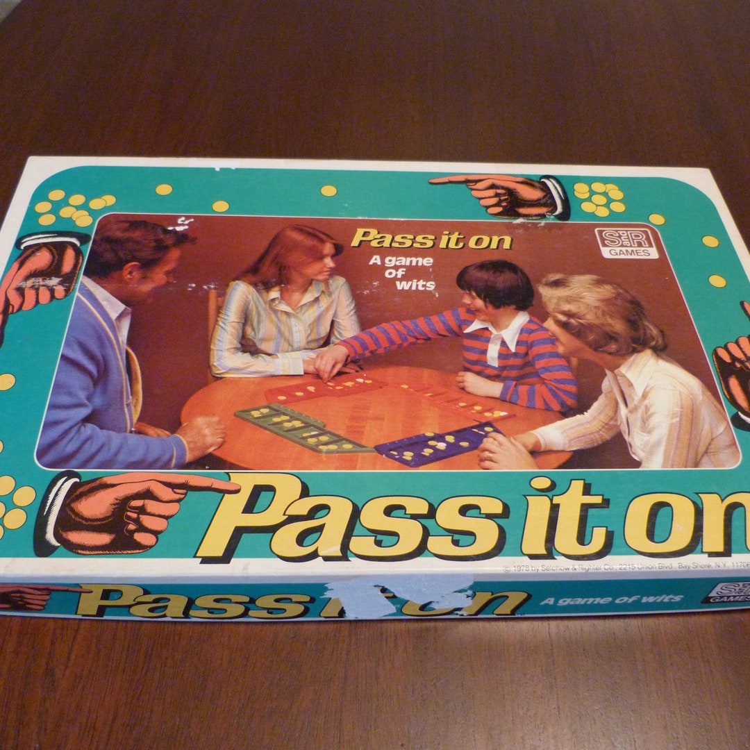 Vintage Pass It on Game - COMPLETE, Selchow & Righter Pass It on Game ...