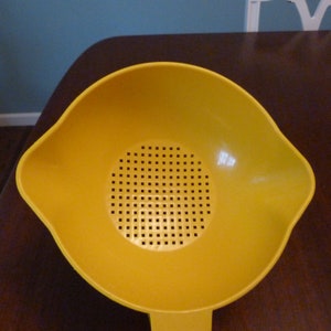 Vintage Tupperware Yellow Strainer, Yellow Tupperware Strainer ...