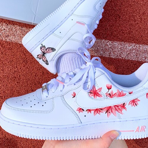 Nike Air Force 1 Custom HEARTS Hand Painted Nike Heart | Etsy