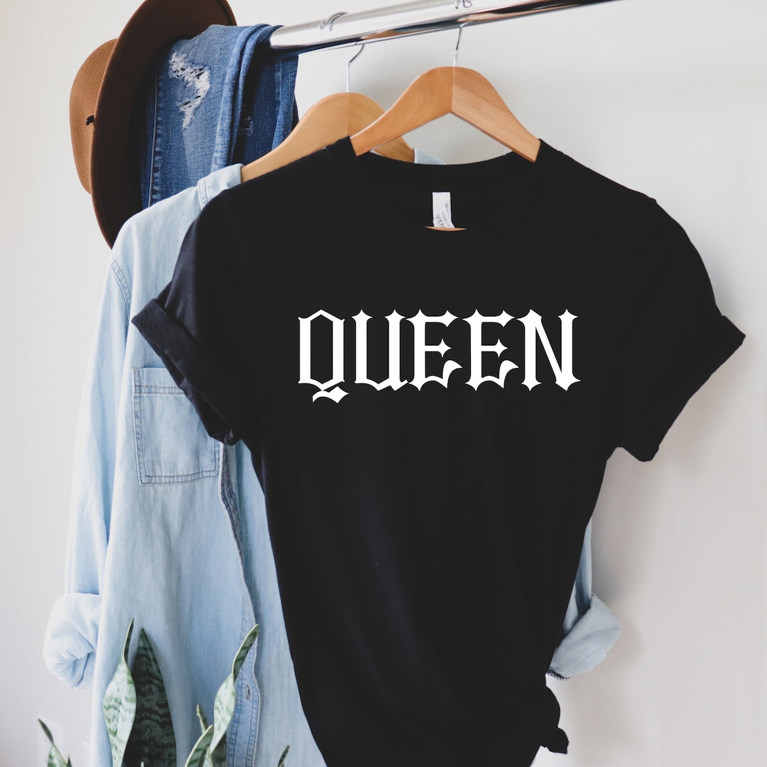 Queen T-shirt | Queen and Crown T-shirt | Trendy Graphic Tee for Queens ...