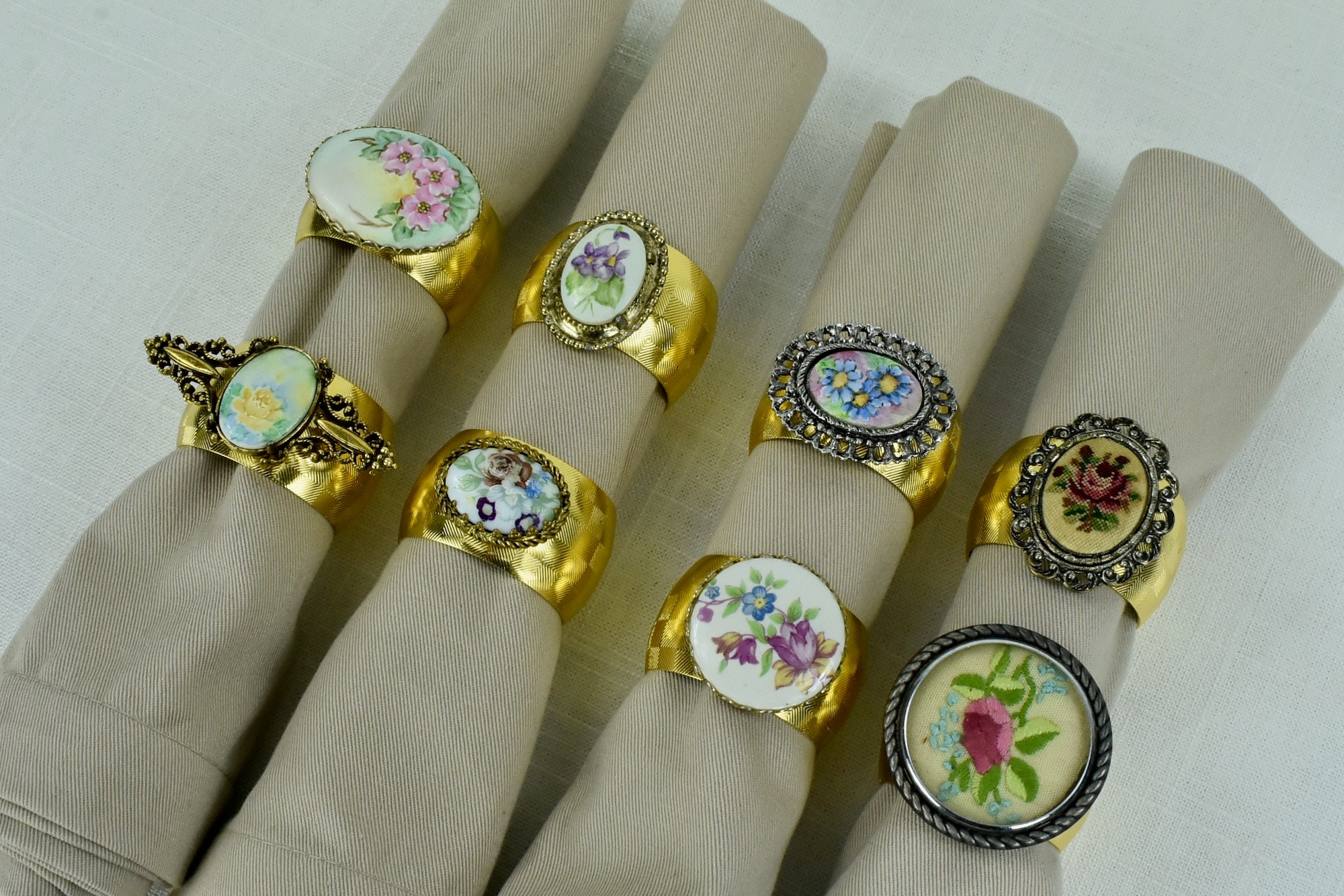 BOTANICAL GARDEN Collection ...... Vintage Brooch Napkin Rings ...set ...