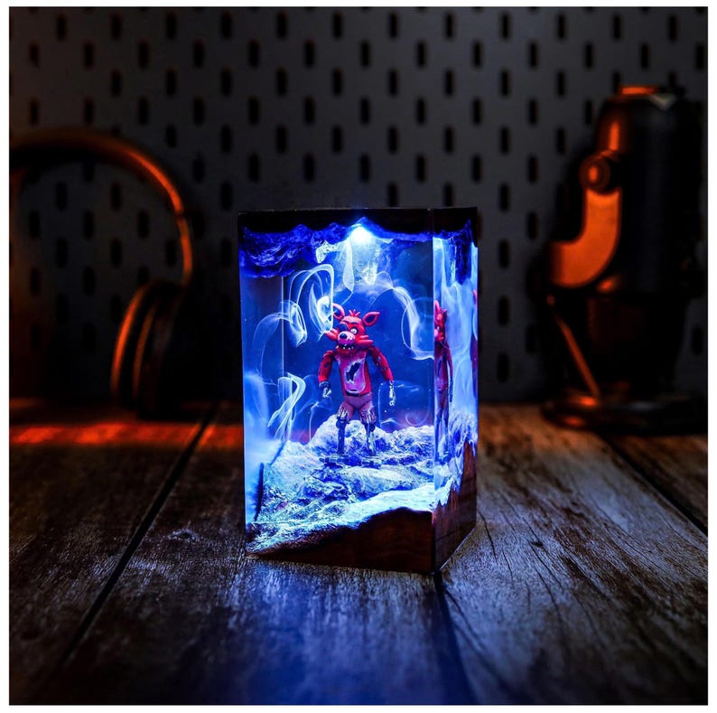 Foxy Fnaf Resin Lamp, Five Night at Fe.ddy Night Lamp, Custom Lamp ...