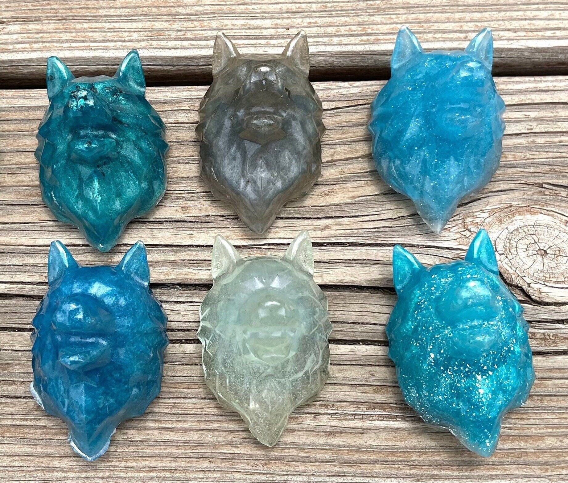 Wolf Head Magnets pick From 6 Different Shades Blue Wolf Head Magnets ...