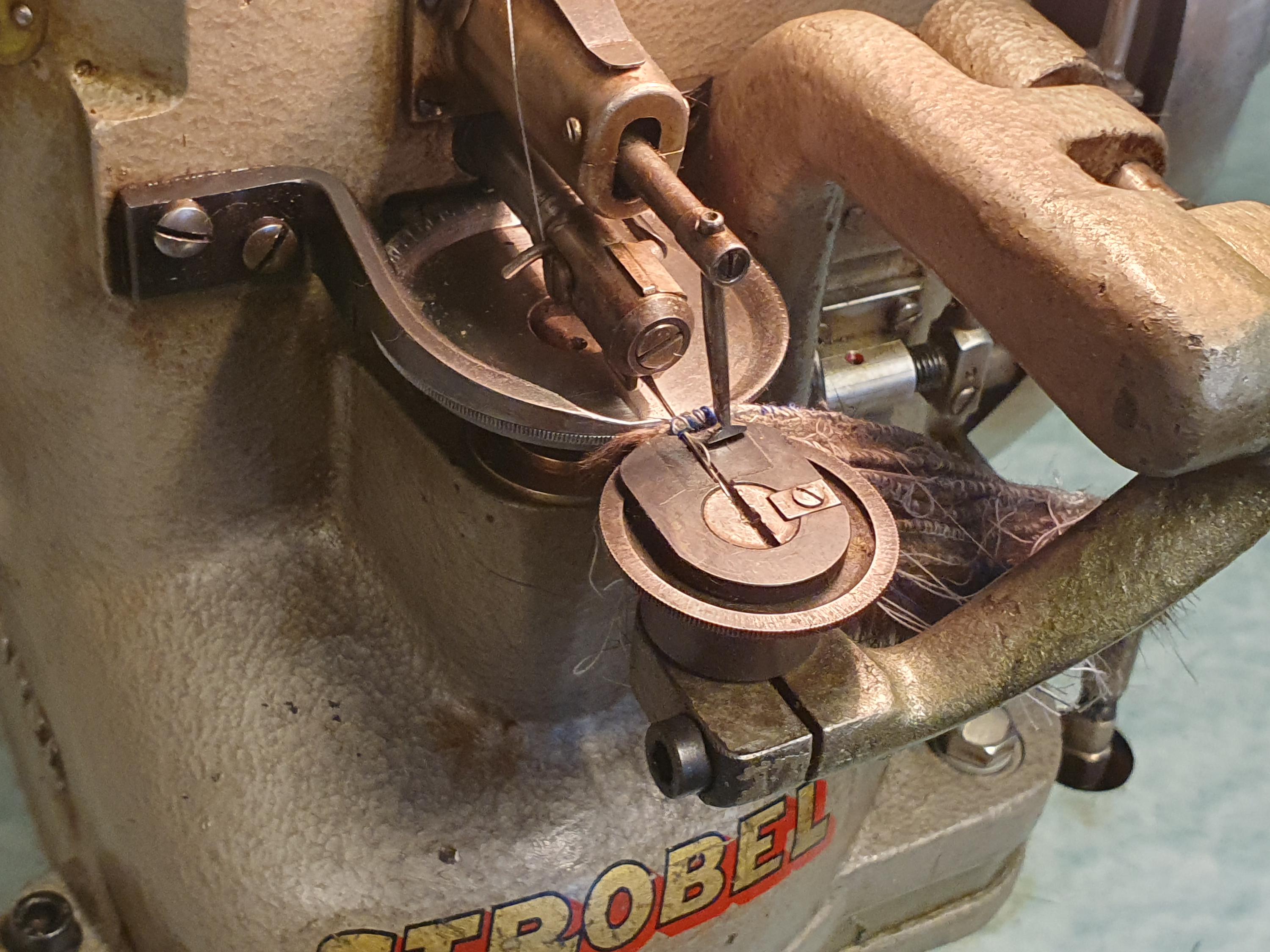 Strobel 140-L Fur Sewing Machine, Table, Motor - Etsy