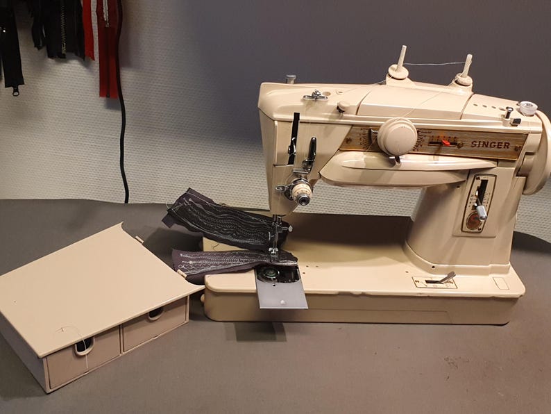 Vintage Singer 411G Sewing Machine - Etsy
