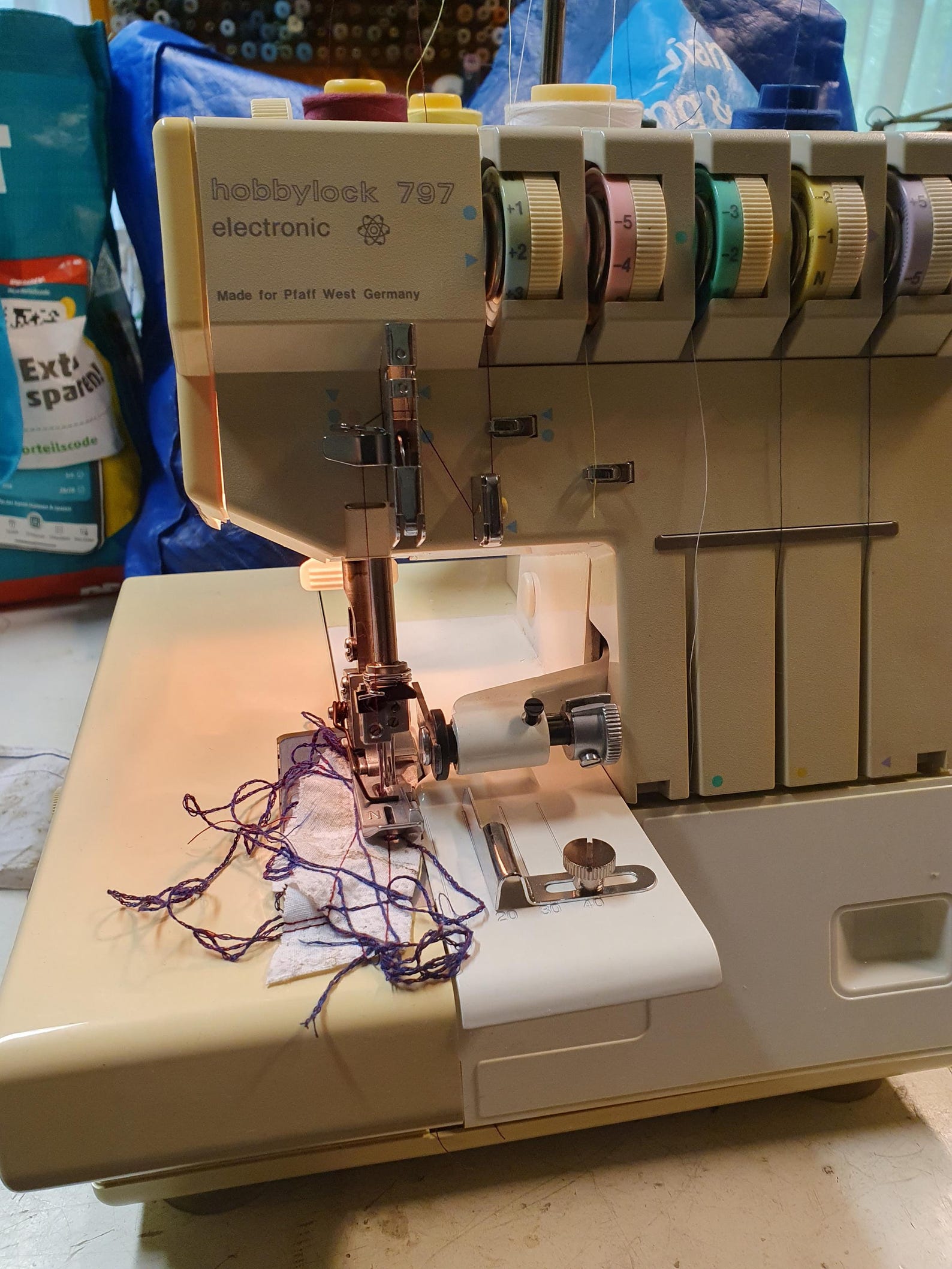 Sewing Machine PFAFF Hobbylock 797 Overlock 3/4/5-thread, Safety ...