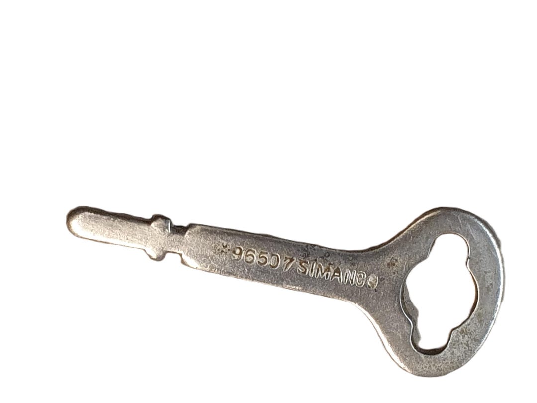 SINGER SIMANCO Cabinet Key, Key 96507 - Etsy