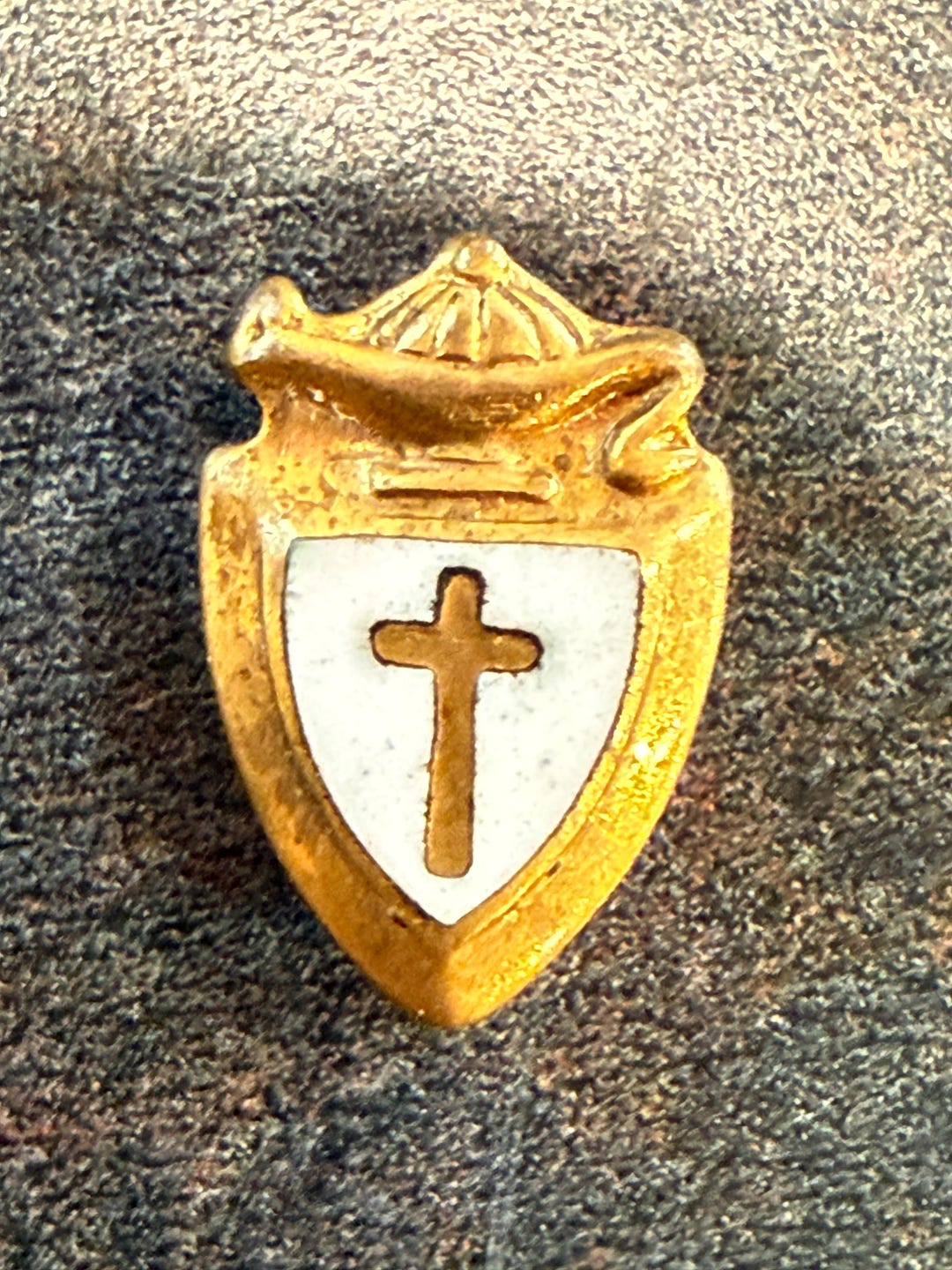 Badge Pin VTG Lamp of Learning Religious Education Gold Tone With ...