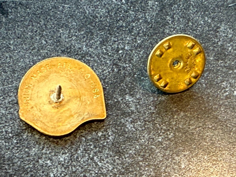 Lapel or Hat Pin VTG United Way 'helping Hands' Logo Red Enamel in Gold ...