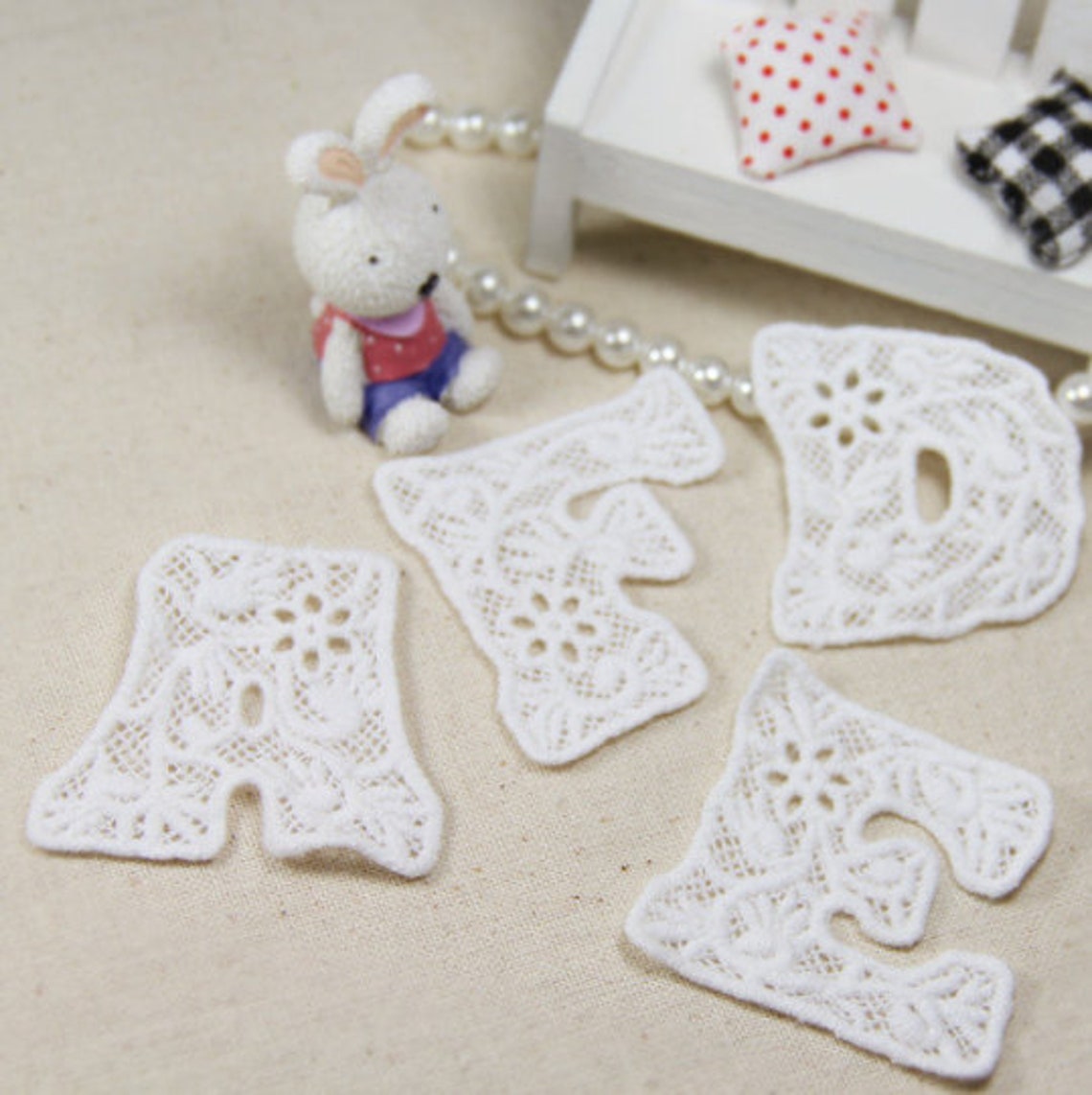 1 Set 26pcs Alphabet Letters Applique Ivory Cotton Round Flower ...