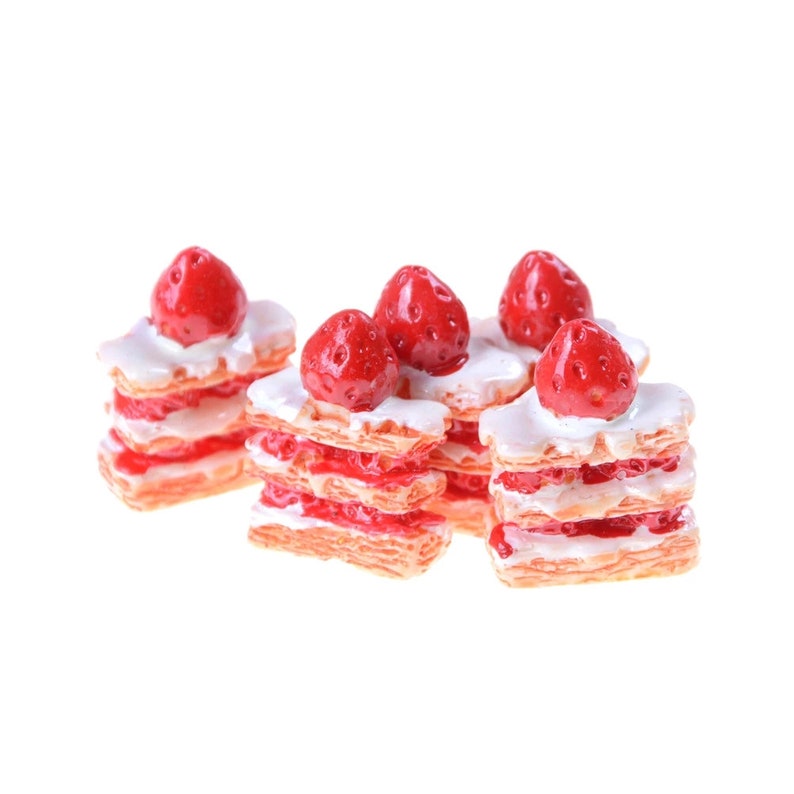 Resin Strawberry Cake Adorable Miniature Cakes Resin - Etsy