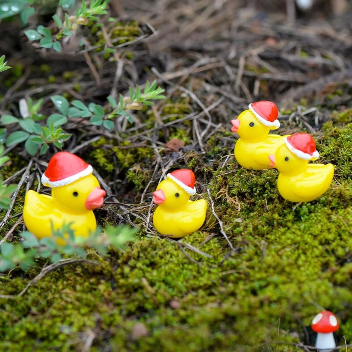 Christmas 3D Mini Little Yellow Duck Miniature Dollhouse Fairy Garden ...