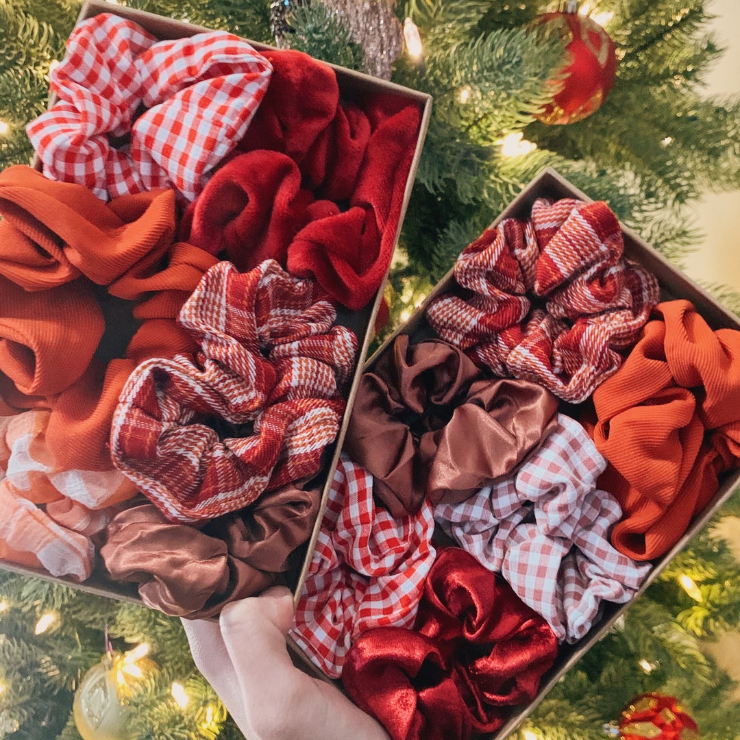 Cute Red Scrunchies Random Set of 6 Christmas Set Silk Scrunchies ...