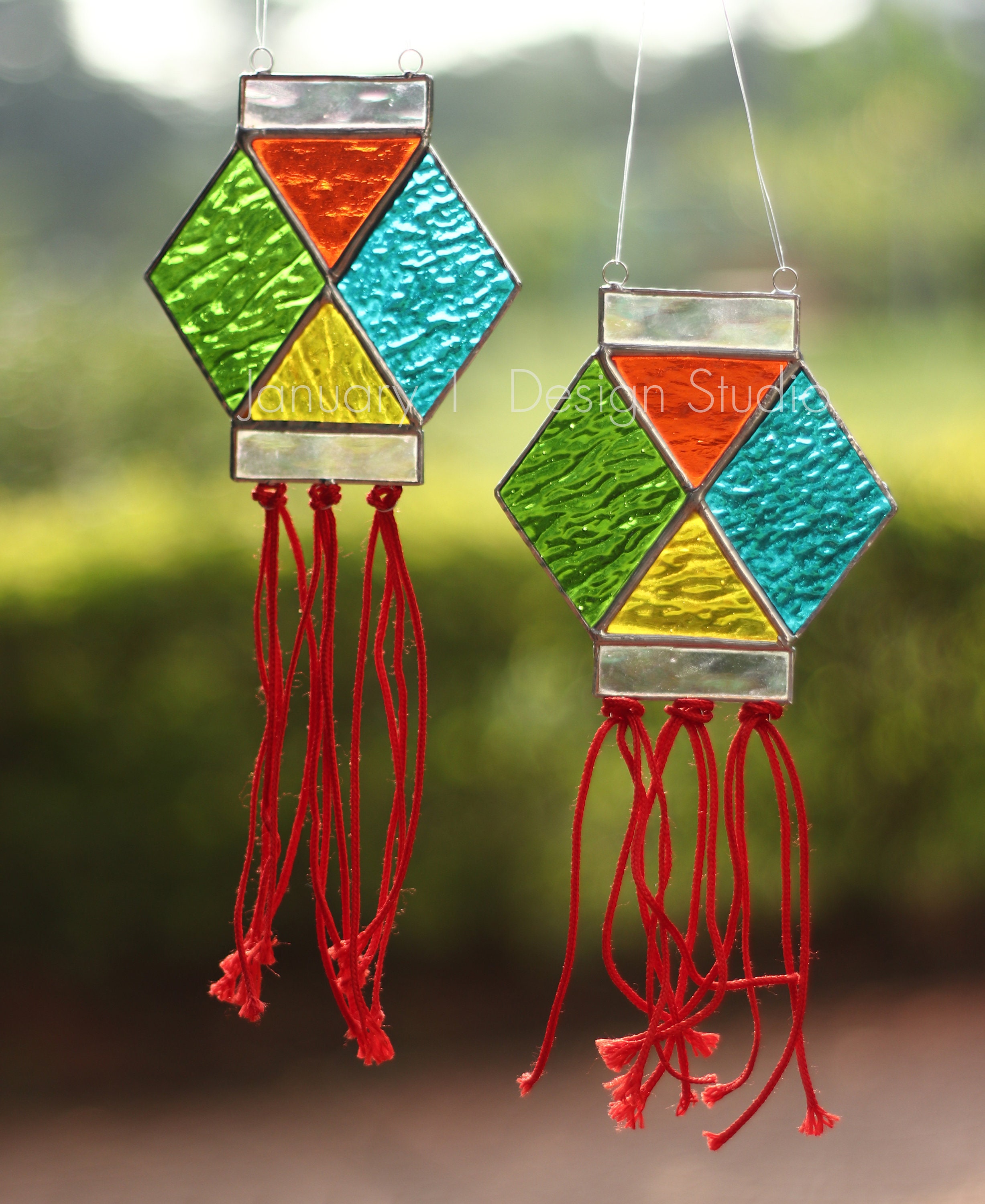 Diwali Kandil With Rangoli