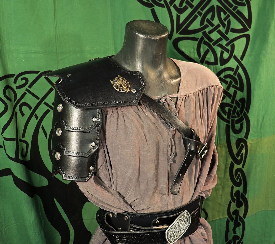 Rogue Leather Pauldron, Shoulder Armor, SCA, LARP, Cosplay, Leather ...