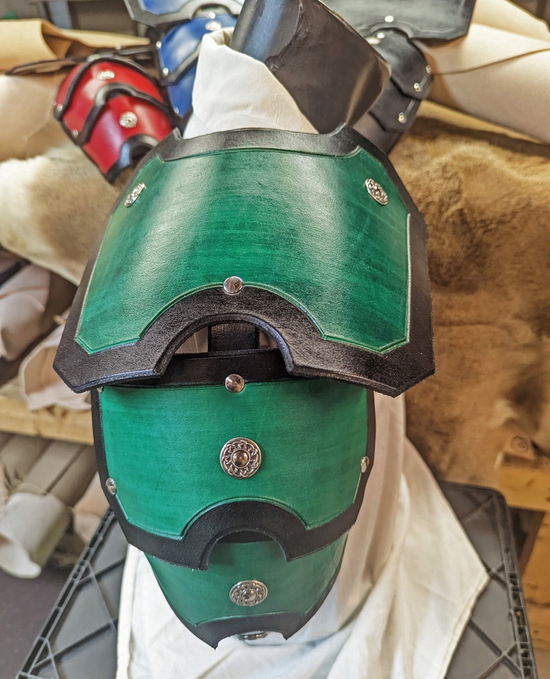 Two Tone Pauldron Cosplay LARP Leather Shoulder Armor - Etsy