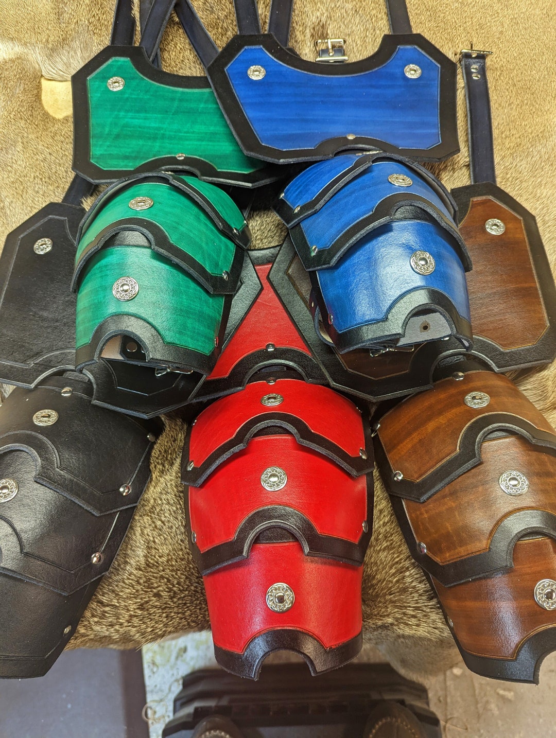 Two Tone Pauldron, Cosplay, LARP, Leather Shoulder Armor - Etsy