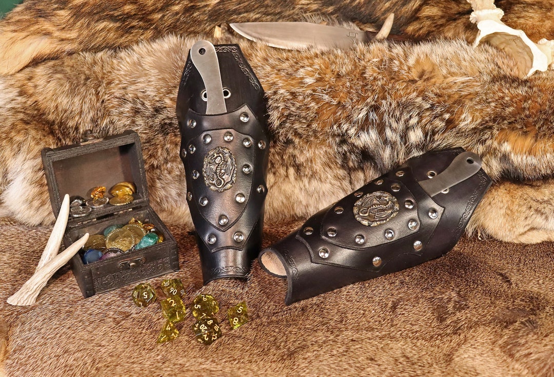 Dagger Bracers, Leather Armor, Leather Bracers, Cosplay, LARP ...