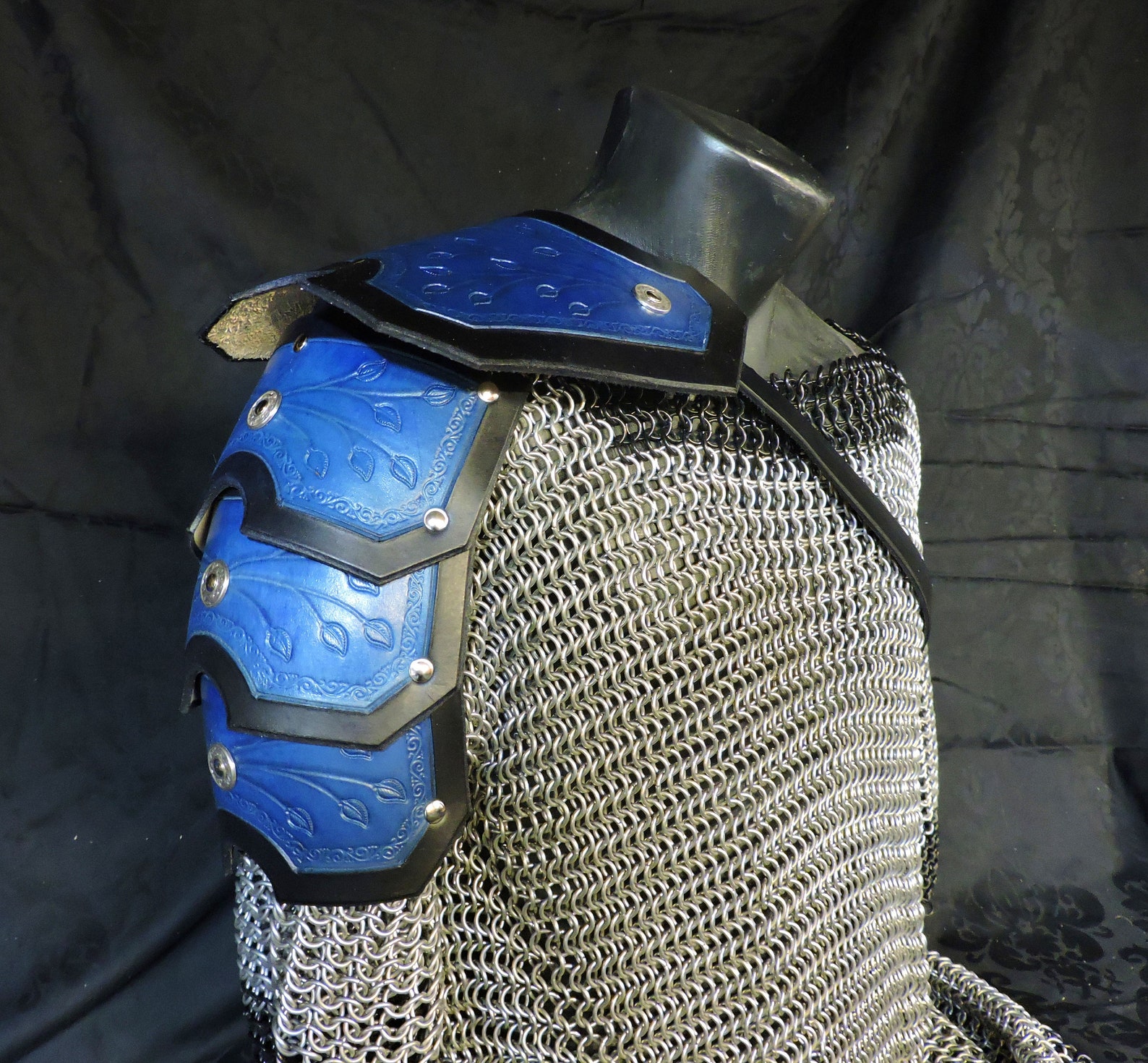 Leather Ranger Pauldron Shoulder Armor Elven Pauldron | Etsy