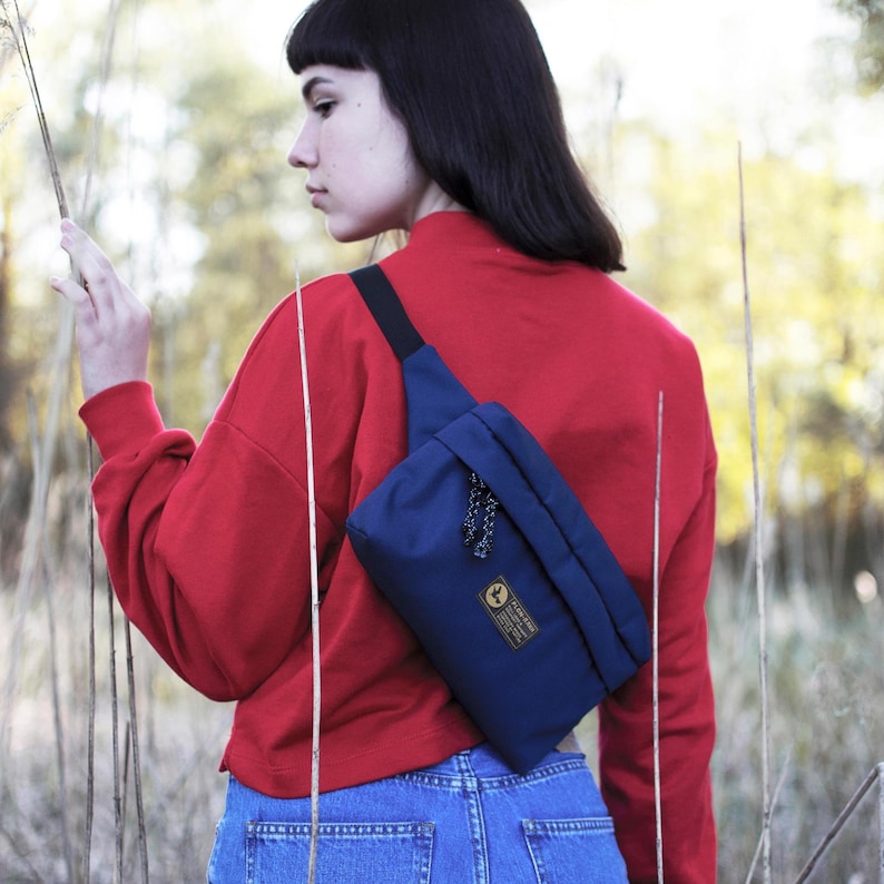 Minimalist Nylon Fanny Pack, Over the Shoulder Bag Sling Bag, Brown ...