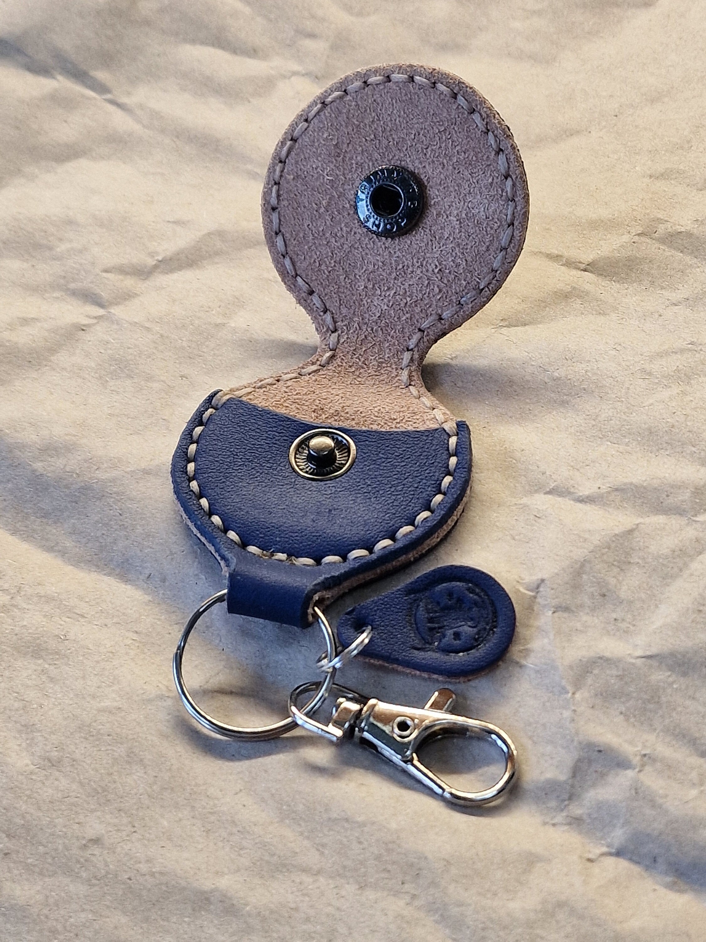 Natural Leather Key Fob, Coin, Ring Holder, AA NA CA Medallion Keychain ...
