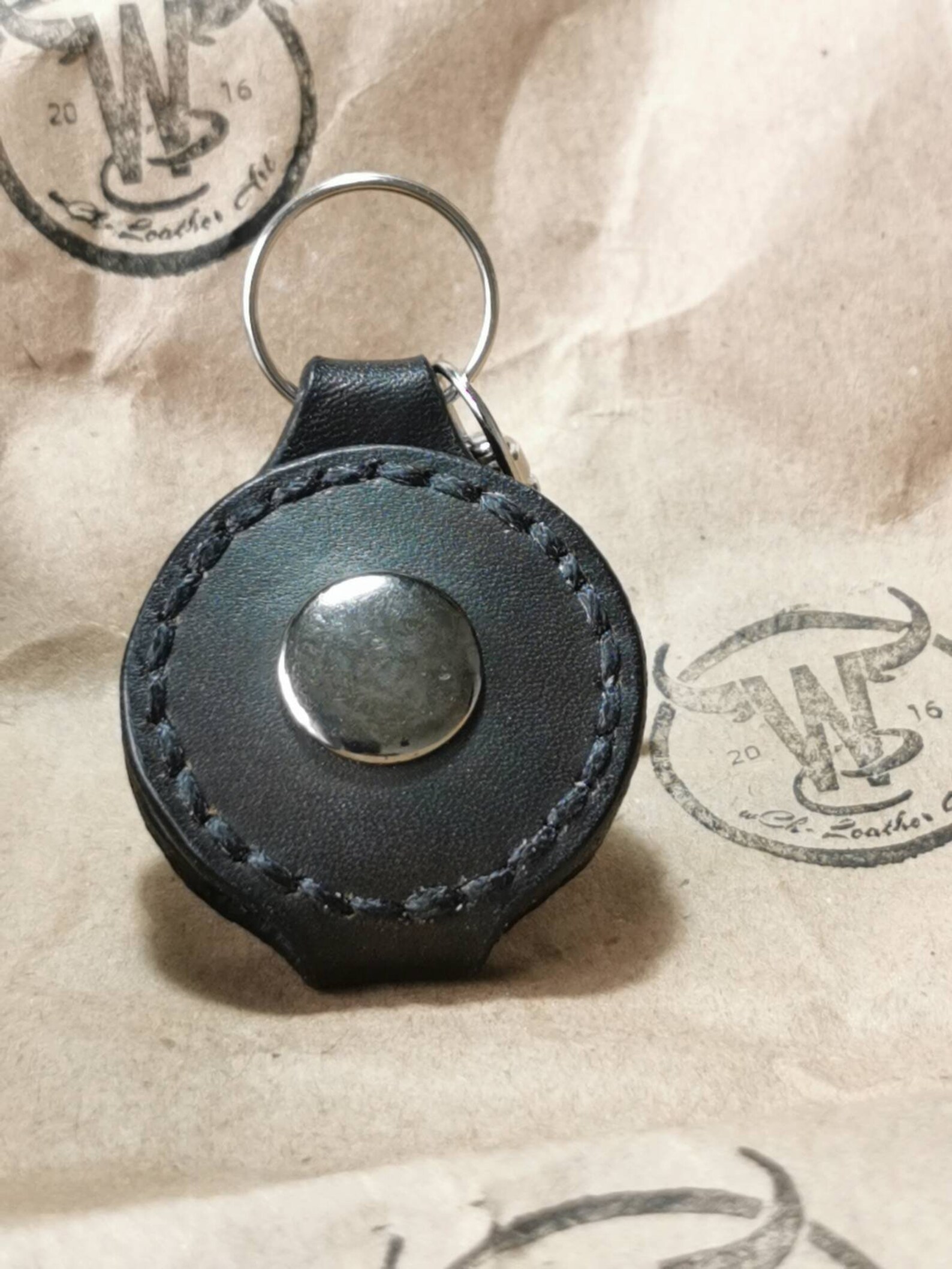 Natural Leather Key Fob, Coin, Ring Holder, AA NA CA Medallion Keychain ...