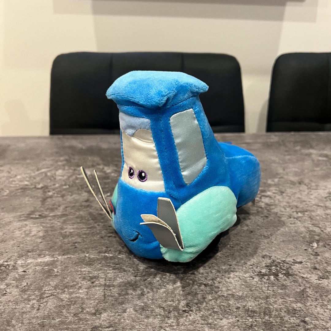 Disney Pixar Cars Guido Soft Toy Plush Cuddly Toy Car Disney Store Rare ...