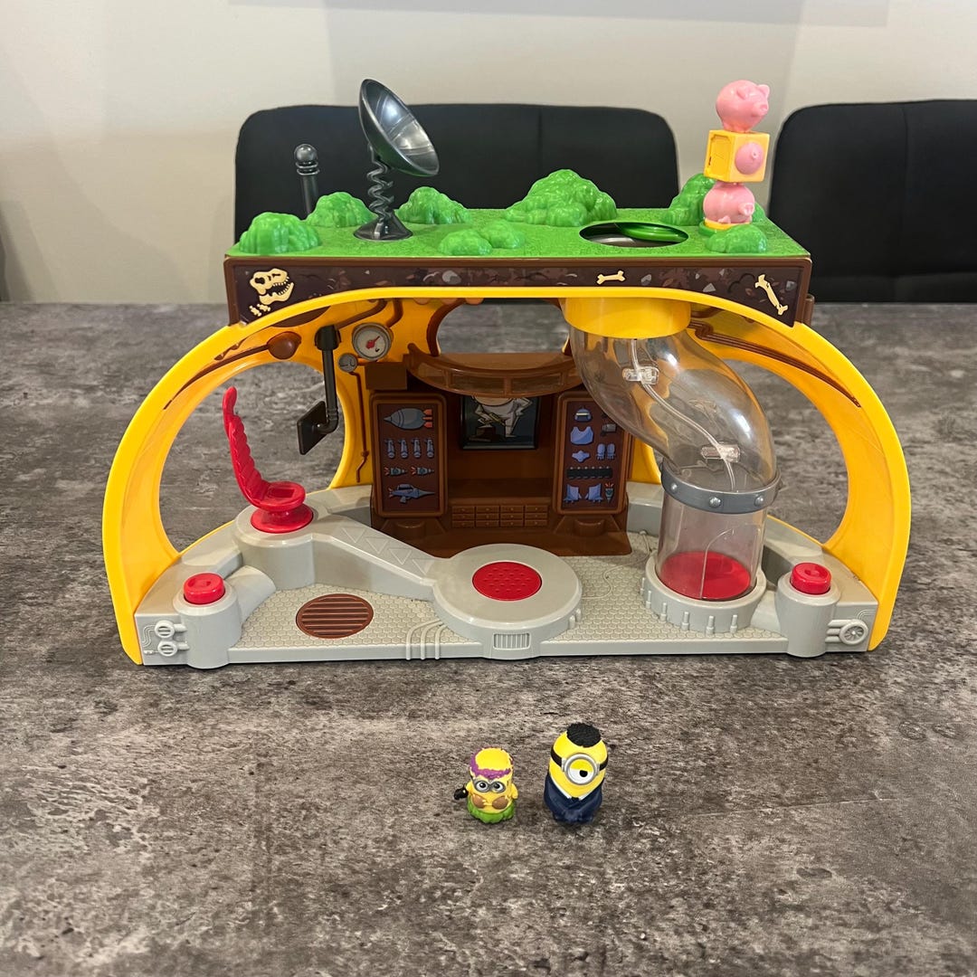 Despicable Me 3 - Mineez Dru’s Super Lair Minions Playset Toys Figures ...