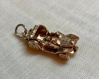 Vintage 9ct Automobile Opening Charm Detailed Yellow Gold Hallmarked ...