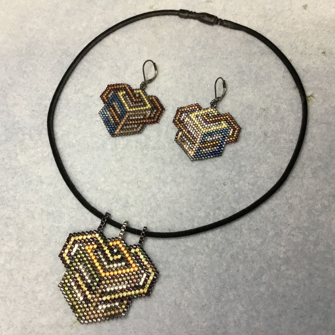 Peyote Stitch PATTERN - Love Out of the Box Earrings and Pendant - Etsy