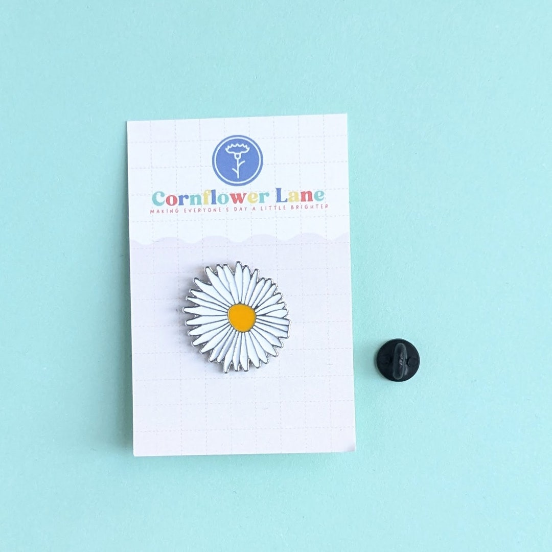 Enamel Pin Badge - Daisy / Flower Enamel Pin Badge / Cute Enamel Pin ...