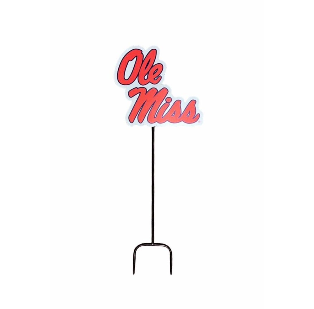 University of Mississippi Ole Miss Yard Decor - Etsy