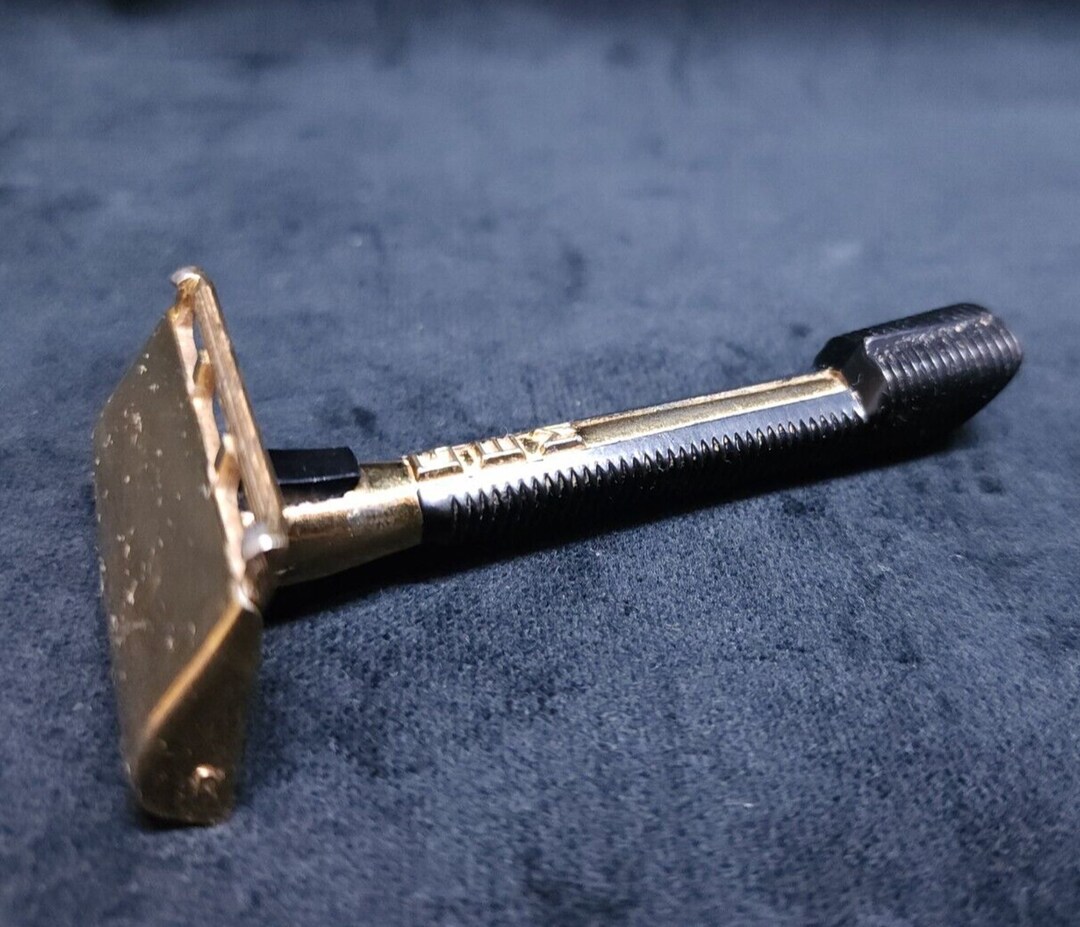 Vintage 50s 1960's GEM Razor Gold Black Handle Push Button Safety Razor ...