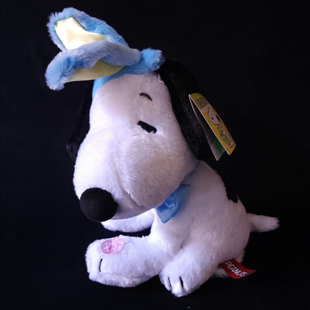 Peanuts Snoopy Musical Dance Bouncing Easter Bunny Plush Plays Linus ...
