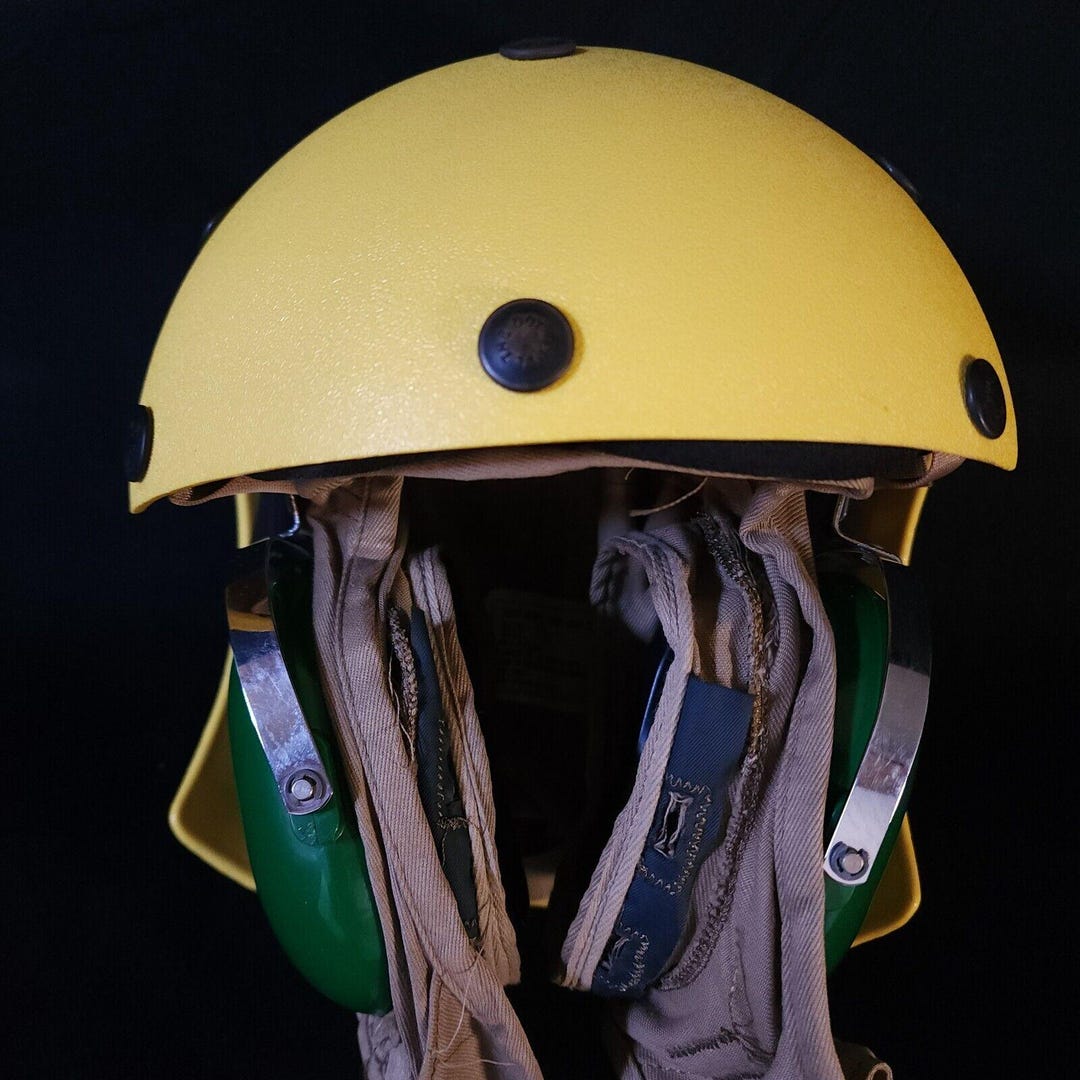Vintage Rare US Navy Carrier Flight Deck Crew Helmet 1984 Greenbrier ...