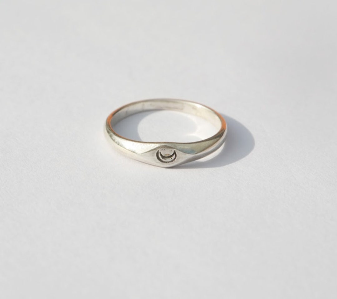Crsnt Ring, Crescent Moon Signet Ring - Etsy