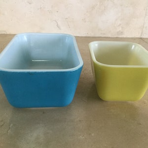 Vintage Pyrex Ovenware, Blue 61/0502, Yellow 501 B 1 1/2 Cup 23 - Etsy