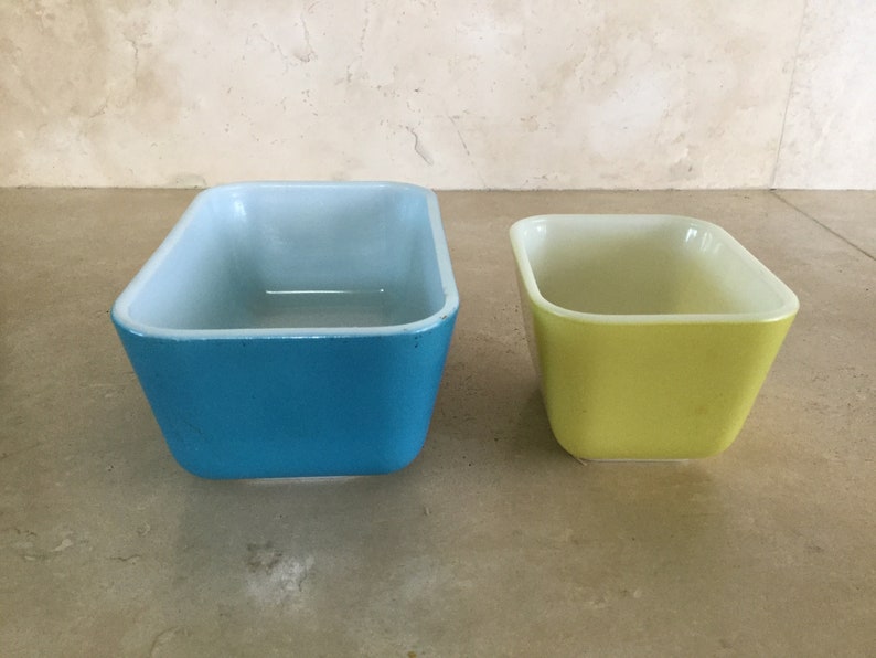 Vintage Pyrex Ovenware, Blue 61/0502, Yellow 501 B 1 1/2 Cup 23 - Etsy
