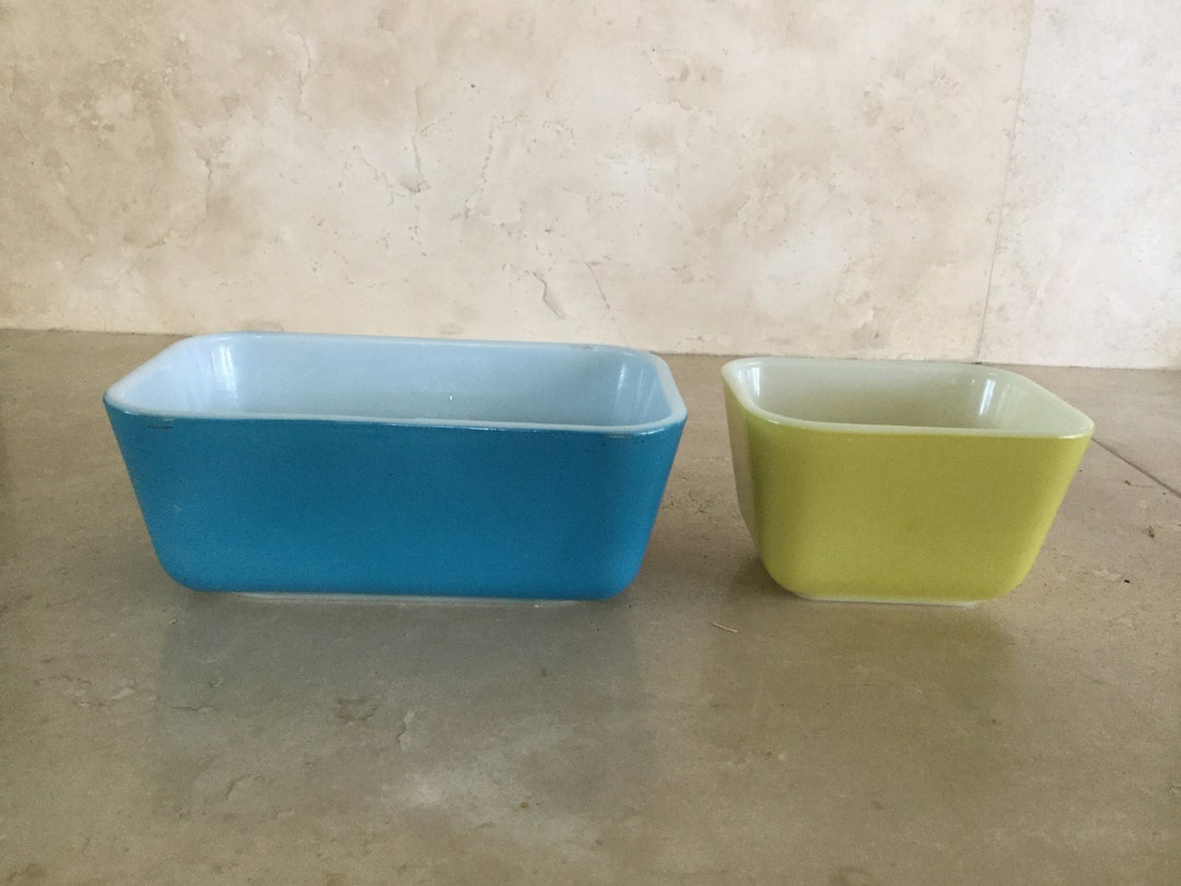 Vintage Pyrex Ovenware, Blue 61/0502, Yellow 501 B 1 1/2 Cup 23 - Etsy