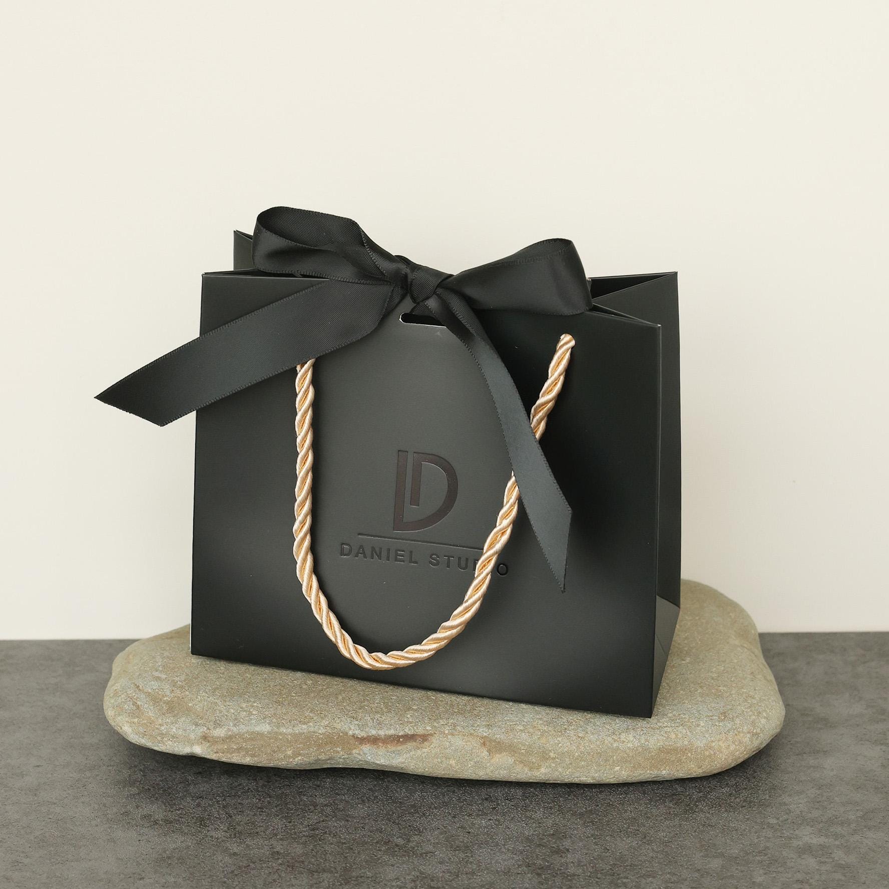 50 Custom Logo Paper Bags, Personalized Gift & Jewelry Packaging - Etsy