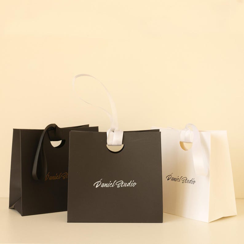 50 Paper Gift Bags With Ribbon Custom Logo: Personalized Jewelry ...