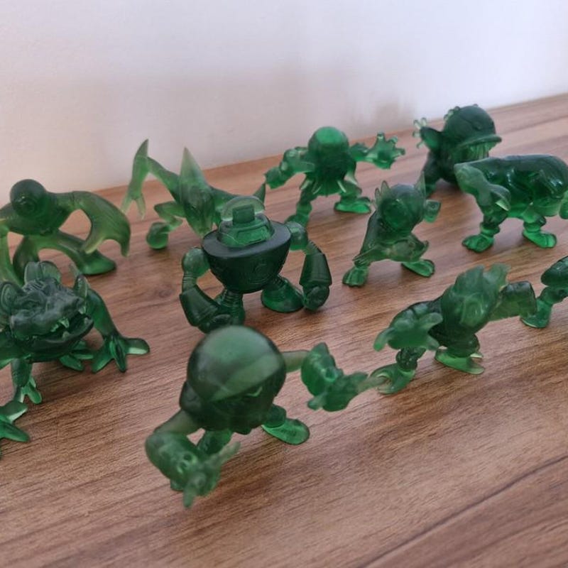 Miniature Toy Alien Set - Etsy UK