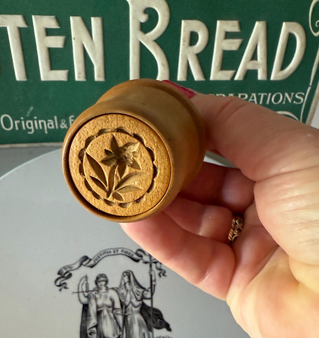 Small Vintage Treen Dairy Butter Stamp - Flower Shape - Wooden Butter ...