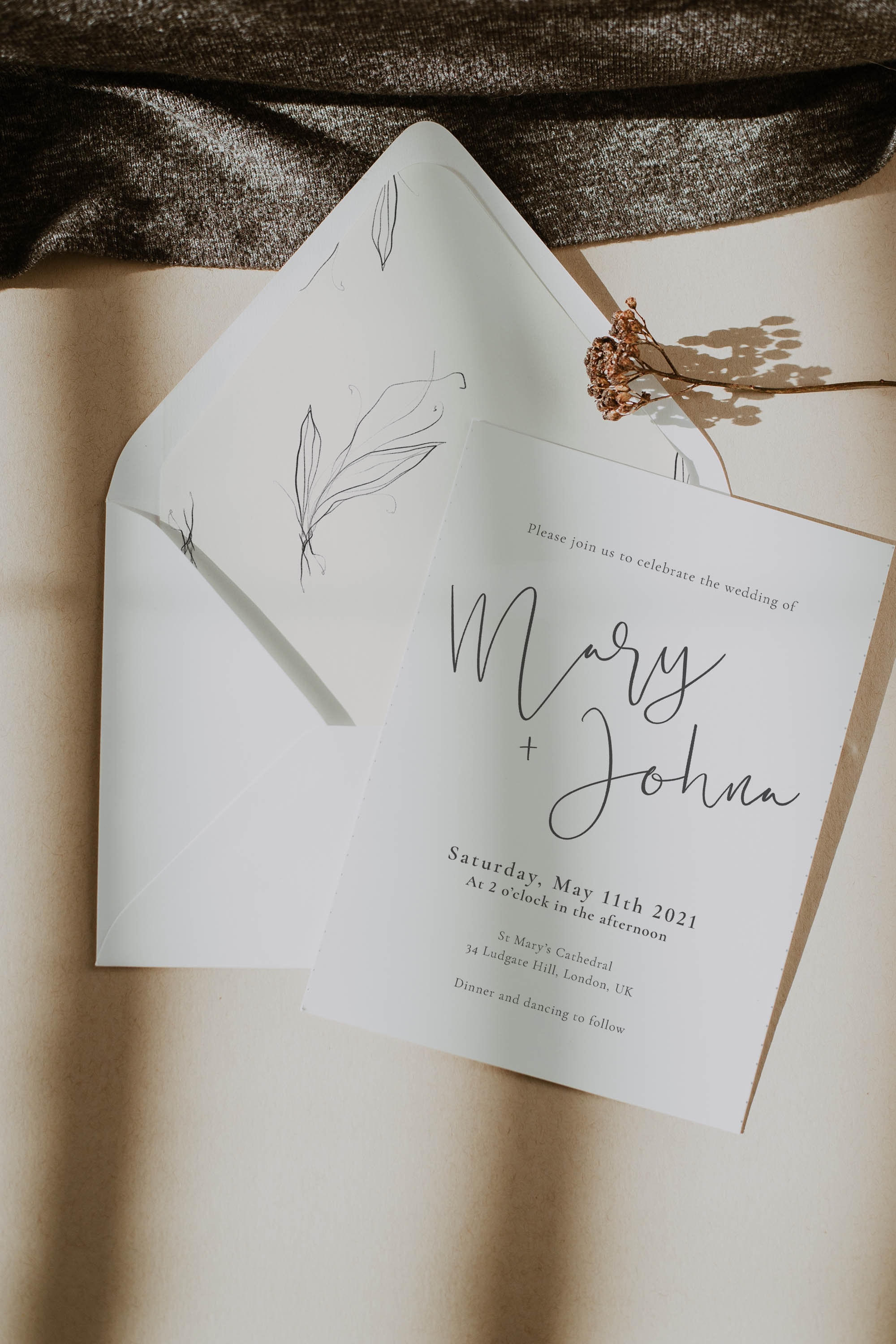 Modern Calligraphy Wedding Invitations Modern Minimalist Wedding ...