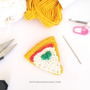 Crochet Pattern ~ Pizza Slice Amigurumi - Keychain - Food Toys Pattern ...
