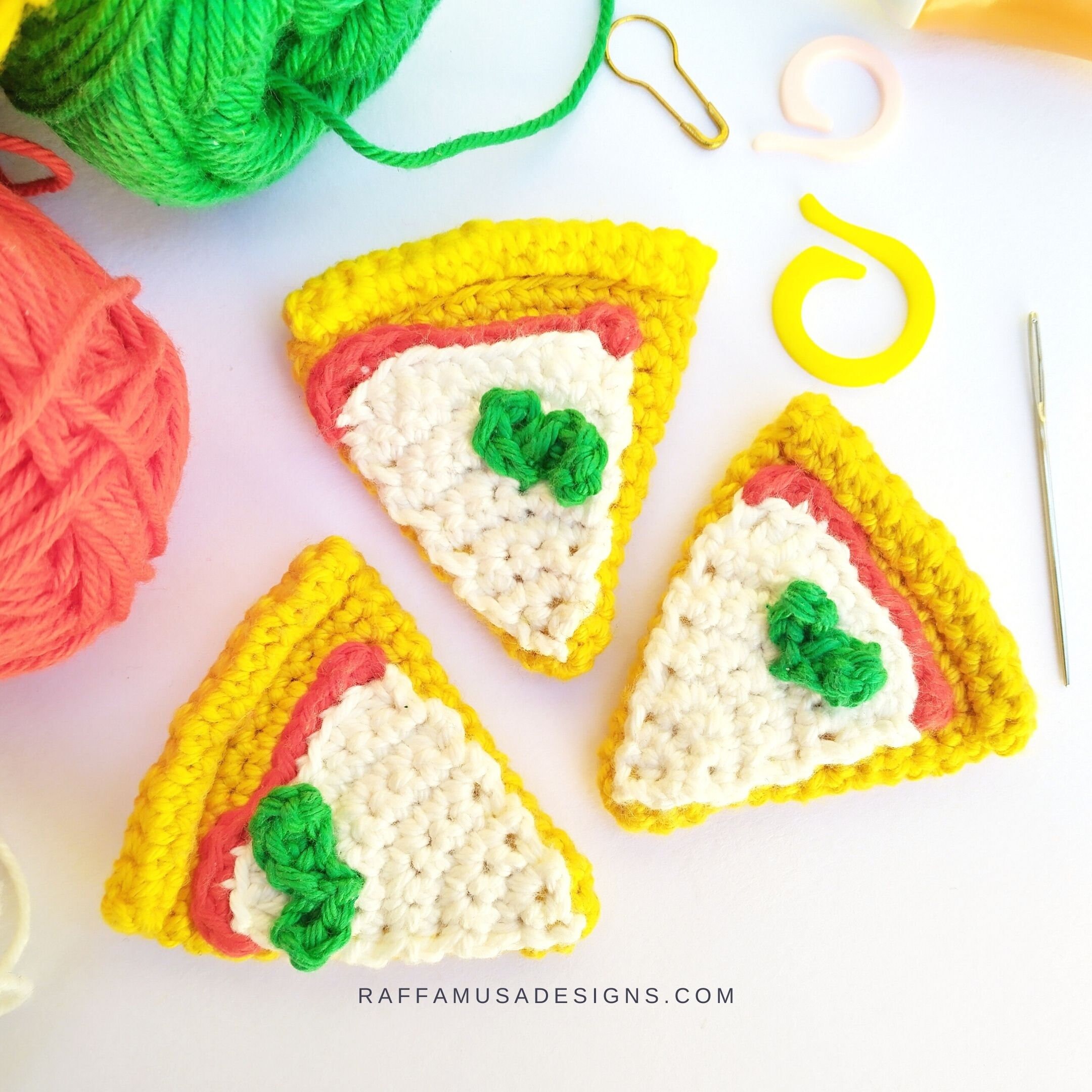 Crochet Pattern ~ Pizza Slice Amigurumi - Keychain - Food Toys Pattern ...